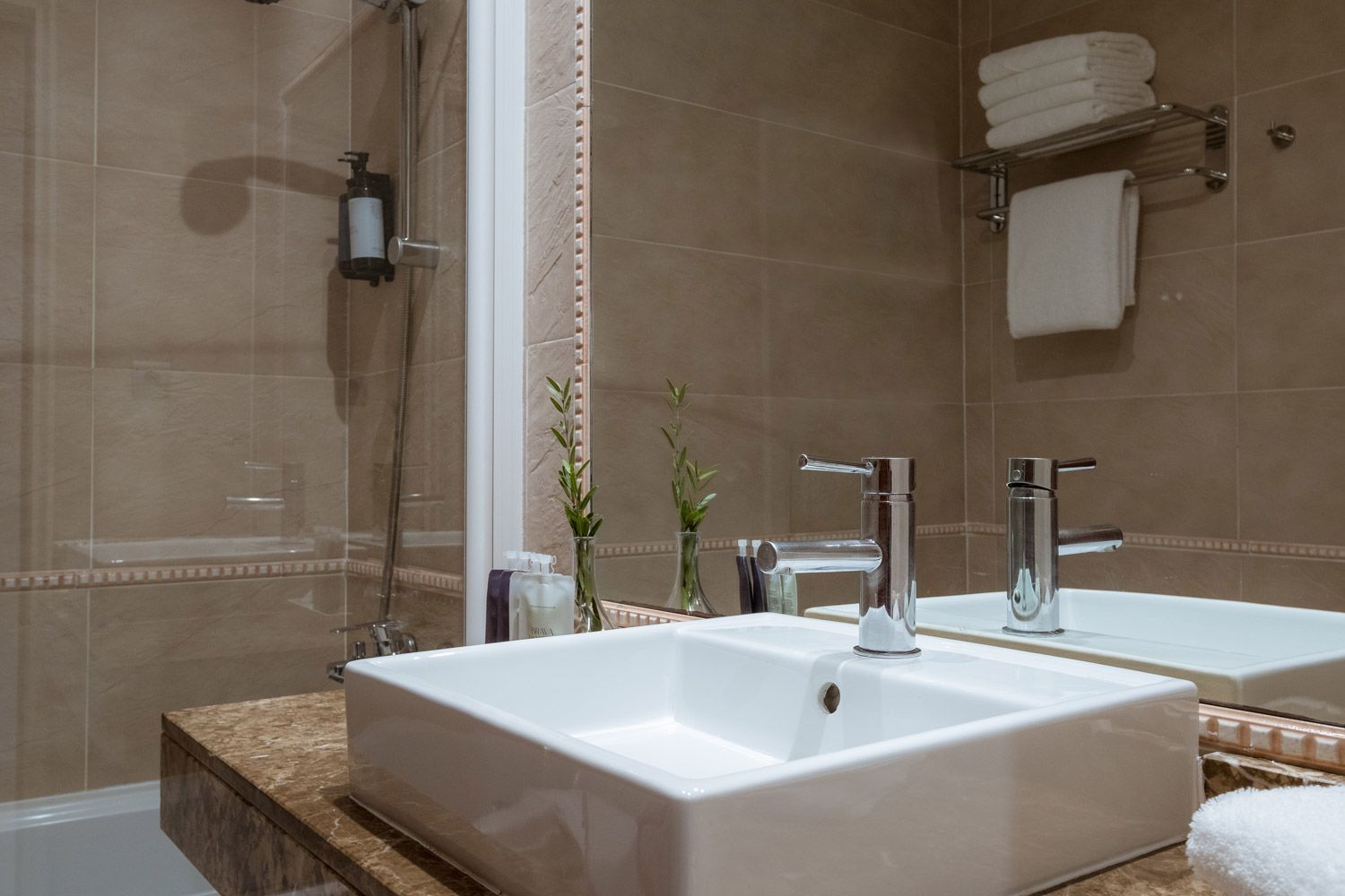 Economy Room - Hotel Montjoi by Brava Hoteles